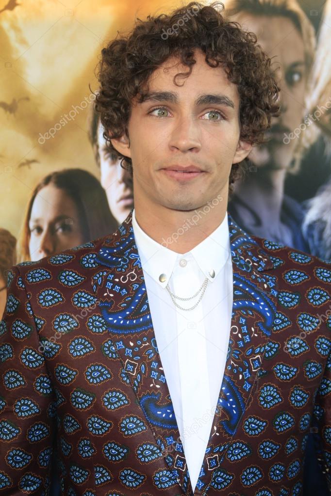 Robert Sheehan City Of Bones Premiere