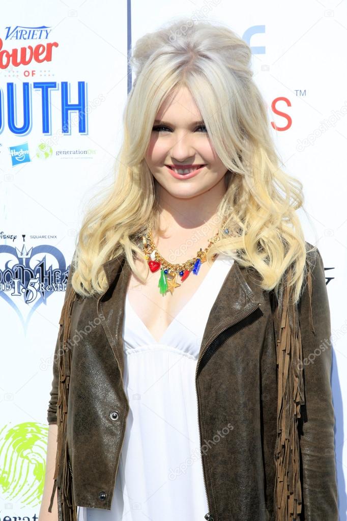 Abigail Breslin – Stock Editorial Photo © Jean_Nelson #46395063