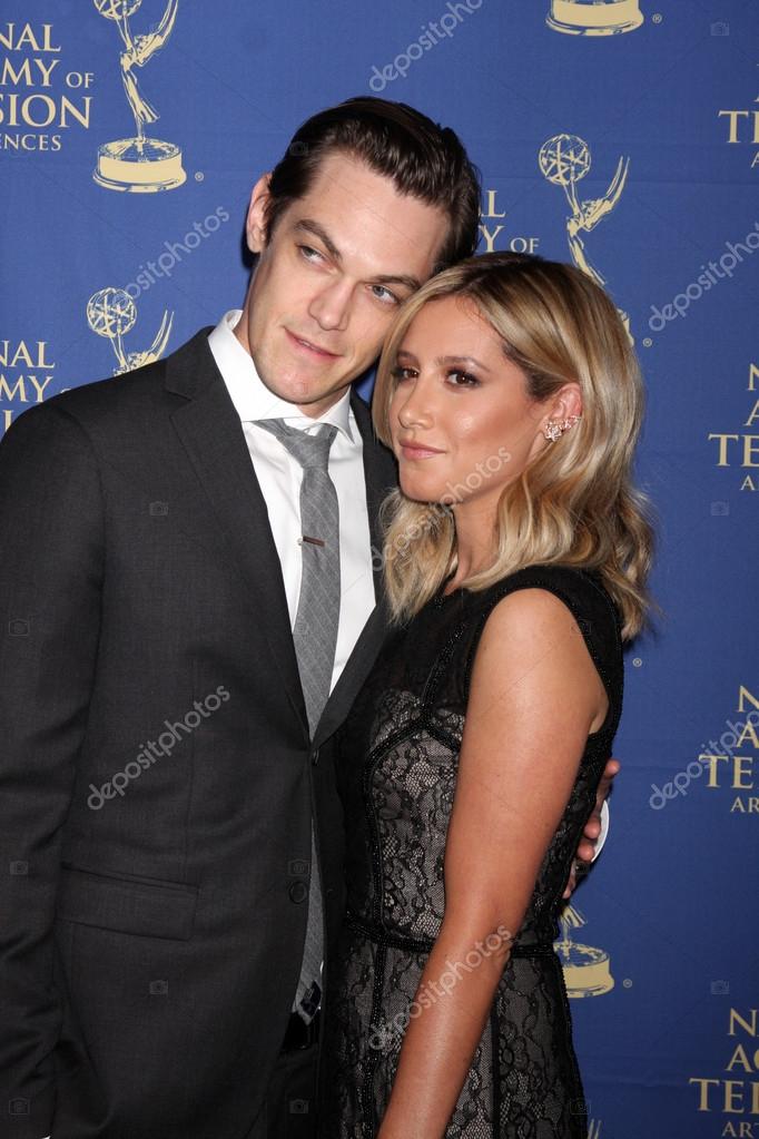 Kaley Cuoco E Christopher French