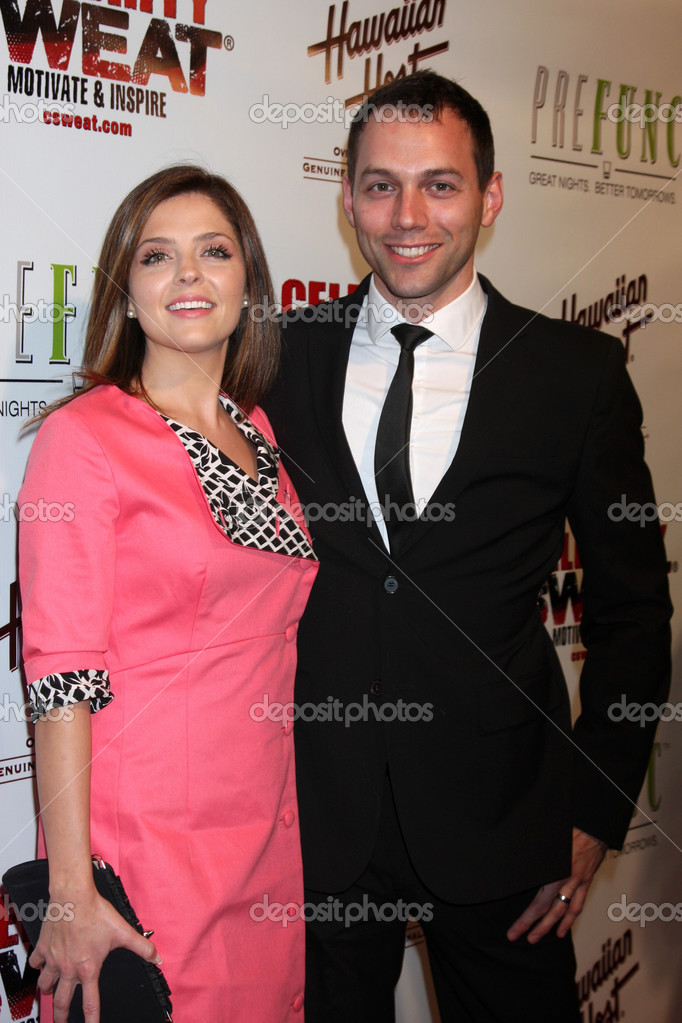 Jen Lilley, husband Jason Wayne – Stock Editorial Photo © Jean_Nelson ...