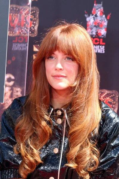 LOS ÁNGELES - 21 DE JUN: Riley Keough en la ceremonia de huellas en ...