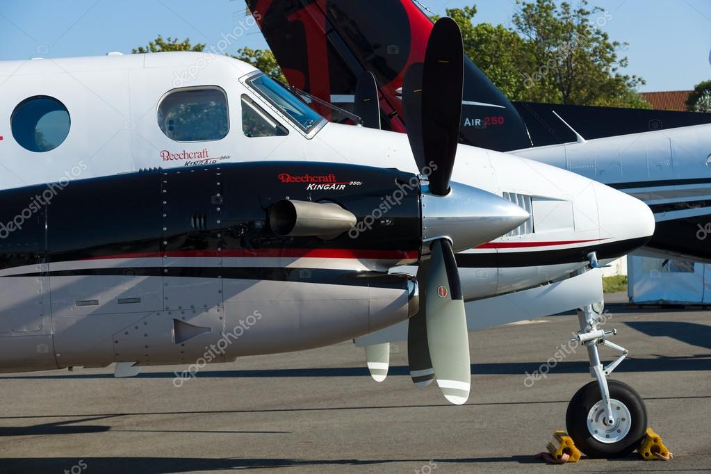 Twin-turboprop aircraft Beechcraft King Air, Model B350i – Stock ...