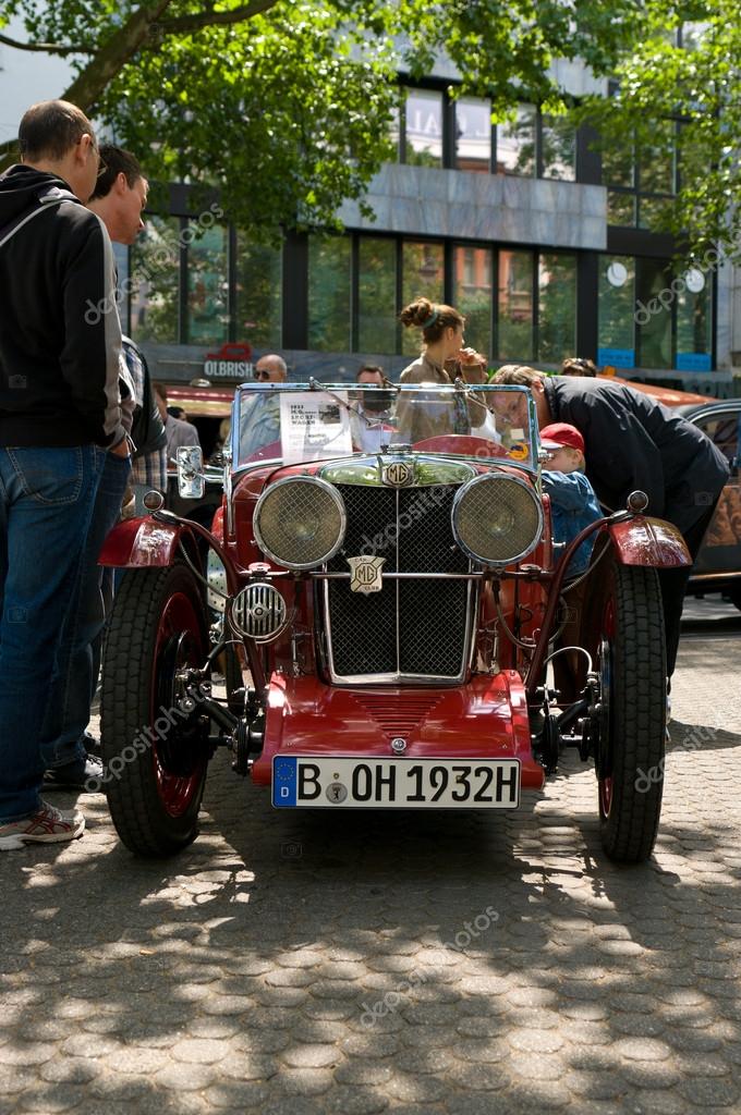 Who knew a tiny, 85-year-old MG could look so mean? '33 L-Type Magna ...