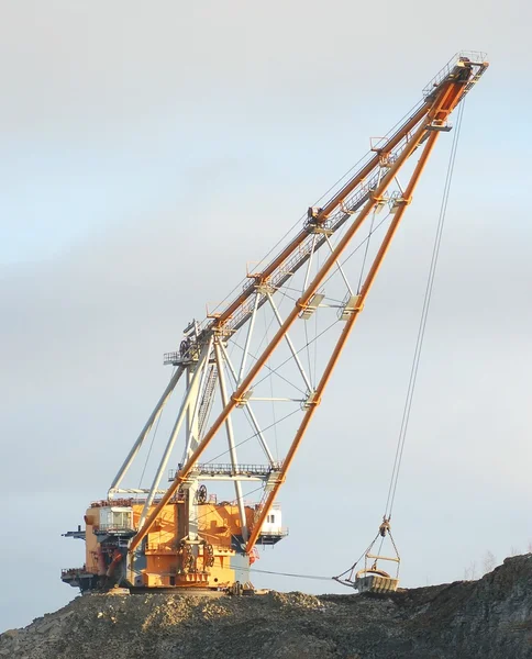 Caterpillar dragline Stock Photos, Royalty Free Caterpillar dragline ...