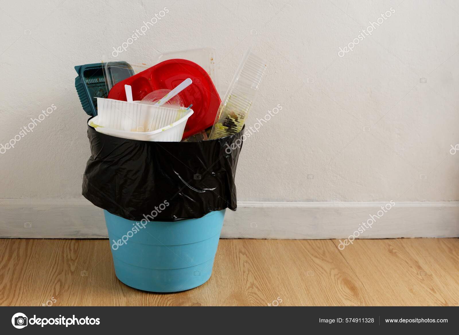 Disposable Plastic Food Containers Trash Household Plastic Waste ...