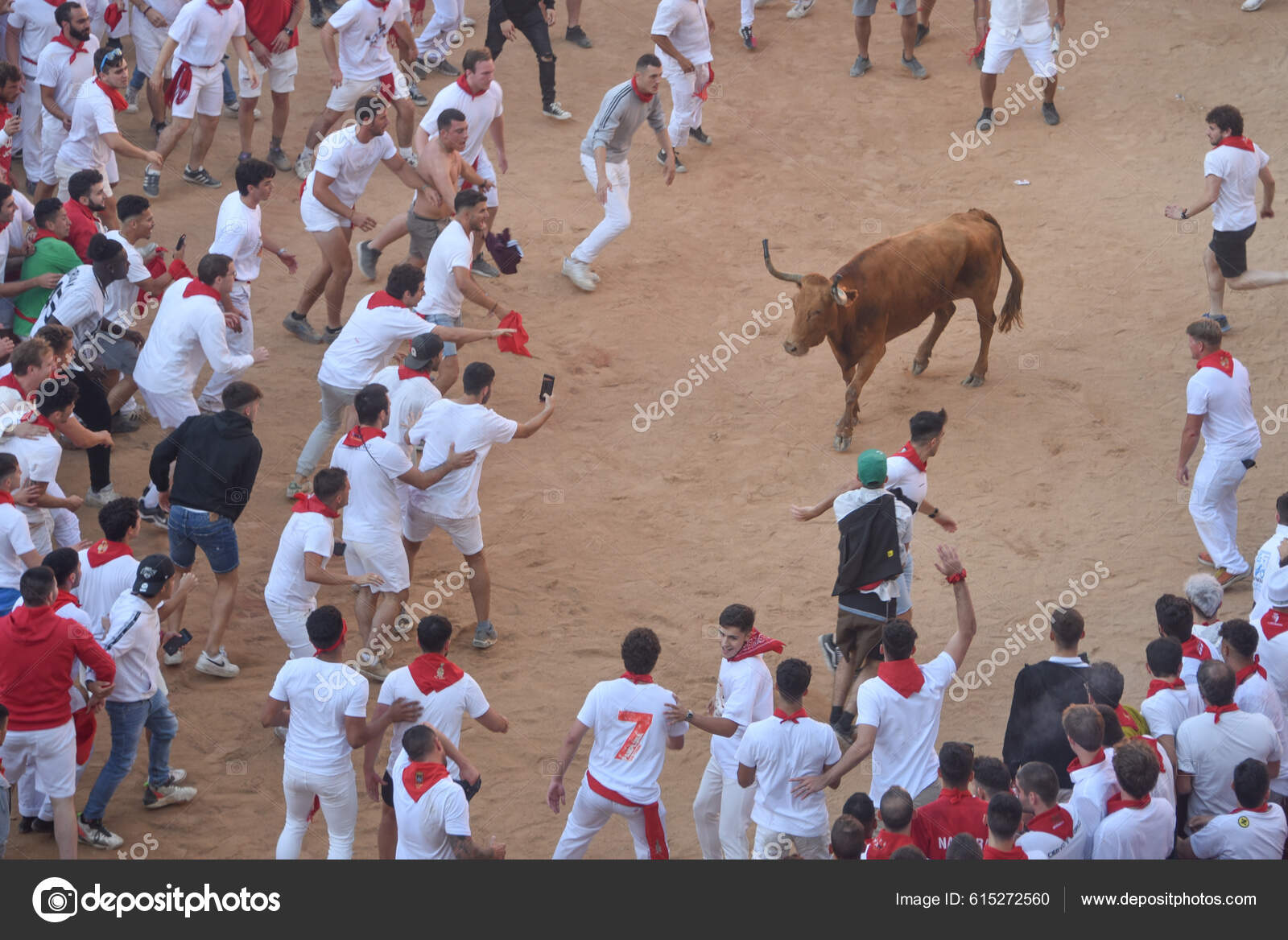 Pamplona Spain July 2022 Crowds Gather Plaza Toros Annual Running ...