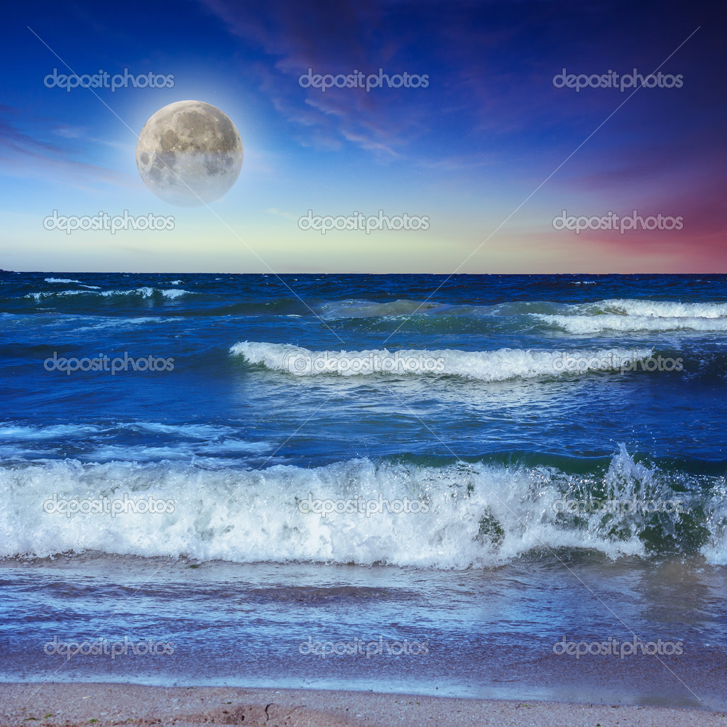 Olas Del Mar En La Playa