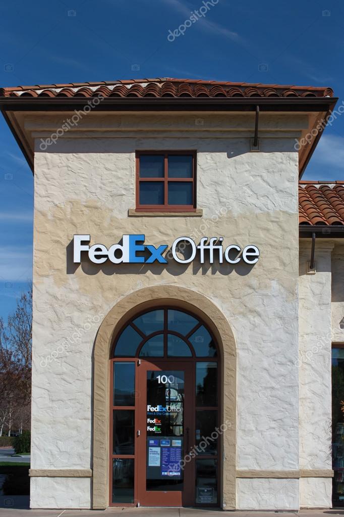 FedEx Office Building. – Stock Editorial Photo © wolterke #41891435