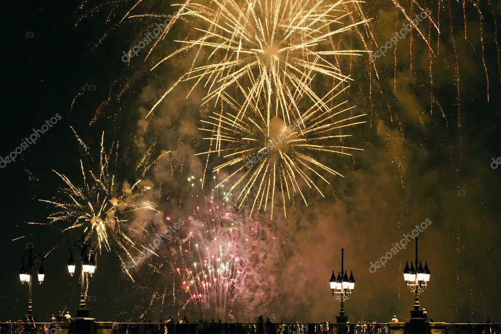 Golden fireworks Stock Photo by ©smithore 13373491