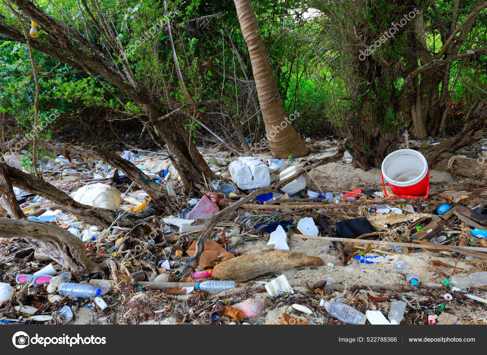 Polusi Plastik Penting Pulau Pantai Thailand — Foto Stok © smithore ...