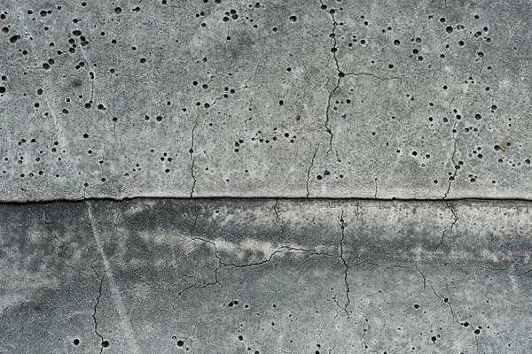 In a concrete parapet images libres de droit, photos de In a concrete ...