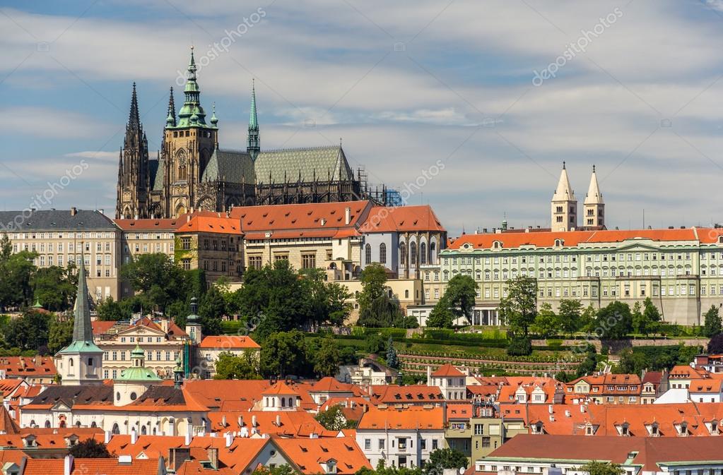 St. Vitus 대성당 프라하 성 (Prazsky hrad)의 보기 — 스톡 사진 © Leonid_Andronov #31368003