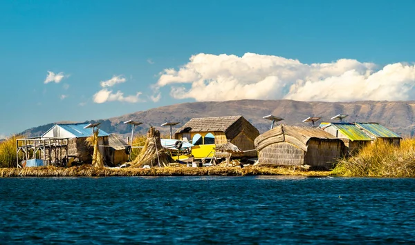 Uros eiland Stock Photos, Royalty Free Uros eiland Images | Depositphotos