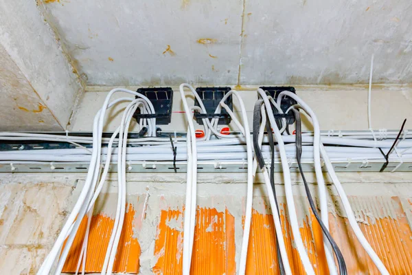 Cabling and wiring Stock Photos, Royalty Free Cabling and wiring Images ...