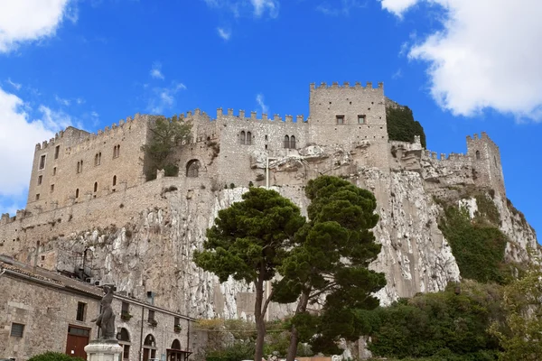 Castle of caccamo Stock Photos, Royalty Free Castle of caccamo Images ...