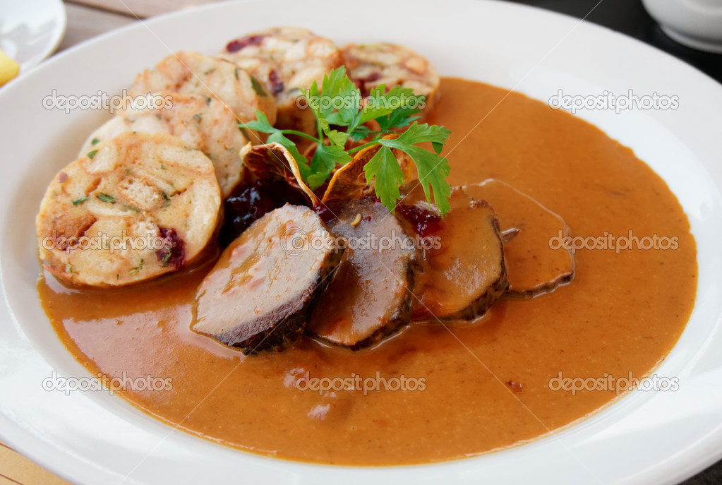 Veal fillet with rich sauce and dumplings — Stock Photo © Serreitor ...