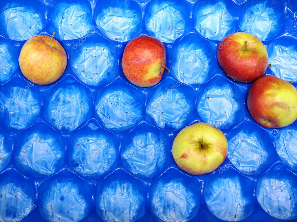 Apple fruits in blue box for sale, market Stock Photo by ©Voyagerix ...