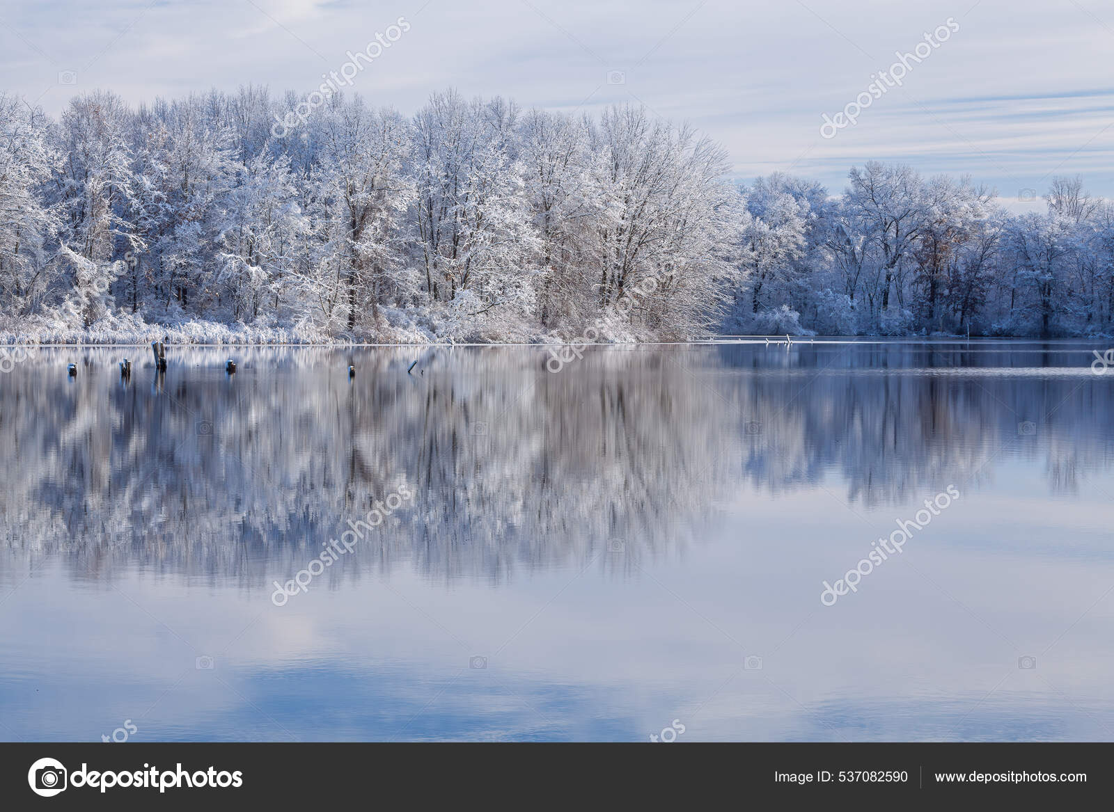 Winter Landscape Sunrise Snow Flocked Shoreline Jackson Hole Lake ...