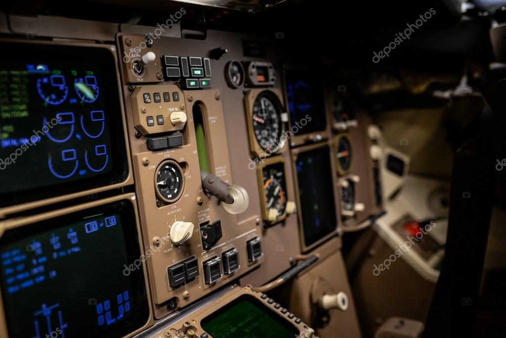 Airline Flight Deck Stock Photo by ©brokenrecords 41999203