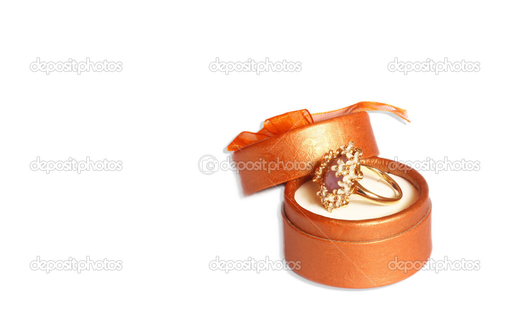 Open ring box with ring isolated Stock Photo by ©tomert 29375969