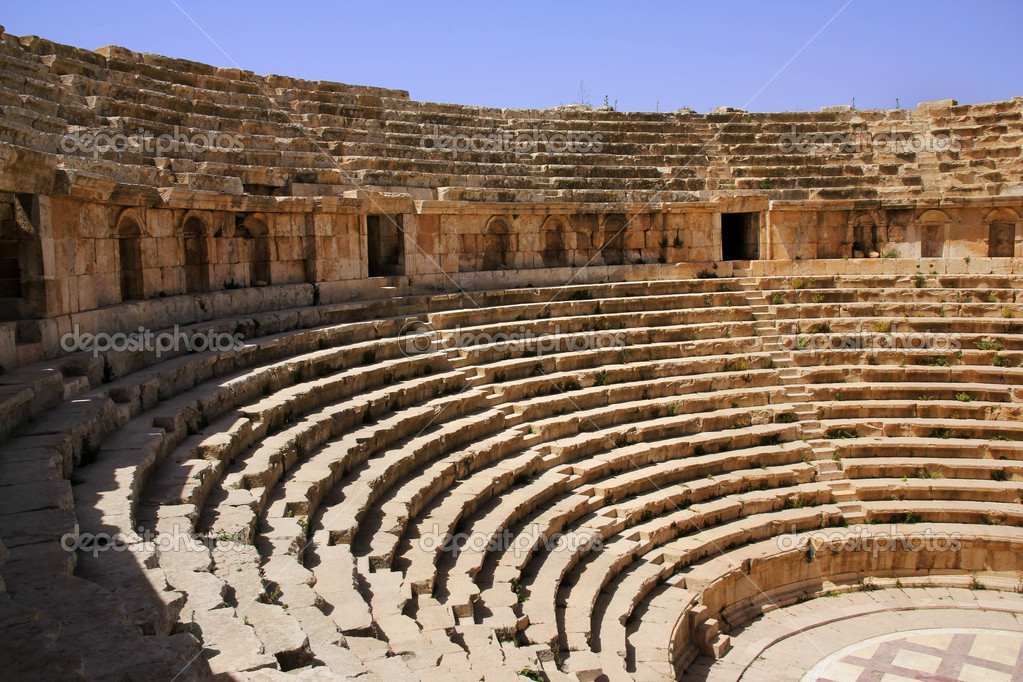 Amfiteater i den antika romerska staden, jarash, jordan ...