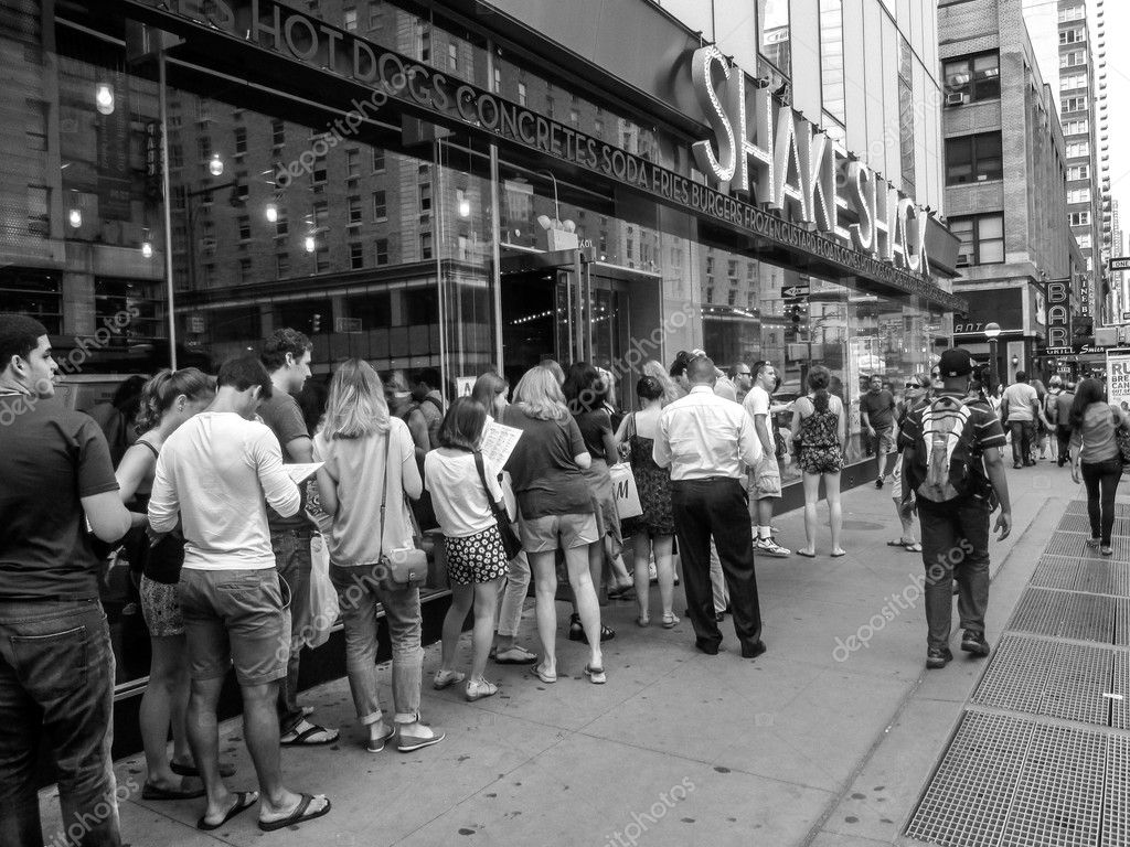 Shake Shack Line — Stock Editorial Photo © andykazie #50550501