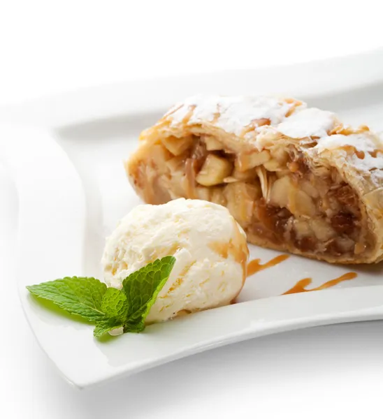 Strudel Stock Photos, Royalty Free Strudel Images | Depositphotos®