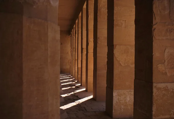 Inside egyptian temple Stock Photos, Royalty Free Inside egyptian ...