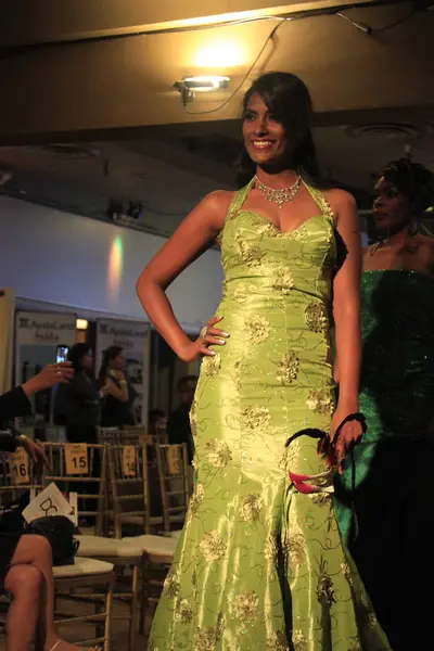 Teen pageant Stock Photos, Royalty Free Teen pageant Images | Depositphotos