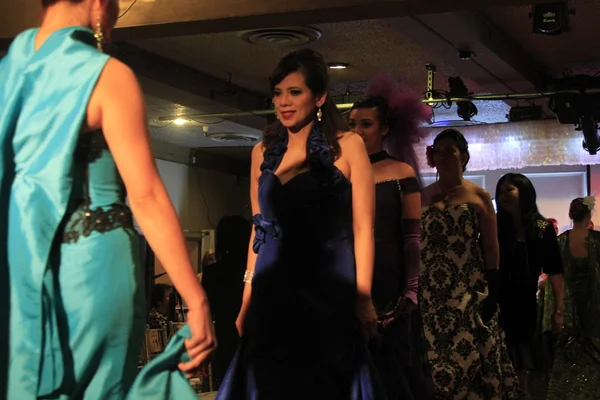 Teen pageant Stock Photos, Royalty Free Teen pageant Images | Depositphotos