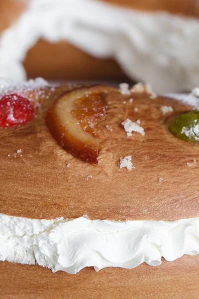 Twisted roll of kings images libres de droit, photos de Twisted roll of ...