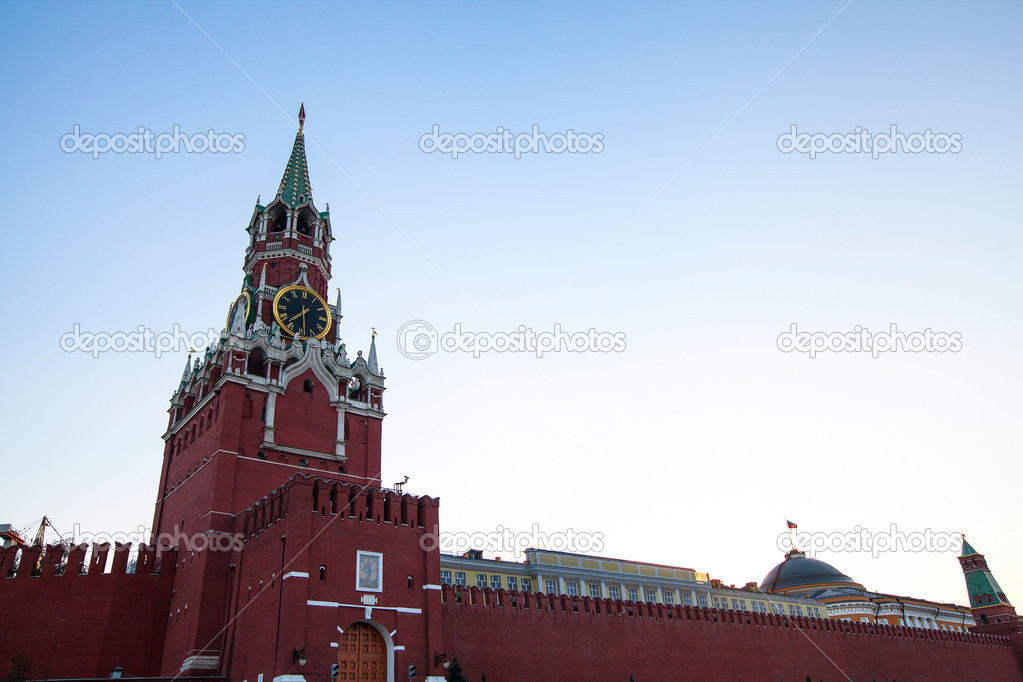Kremlin in Red Square, Moscow, Russia — Stock Photo © dimaberkut #23091862