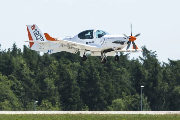 Aerobatic low-wing aircraft – Stock Editorial Photo © dimaberkut #47856709