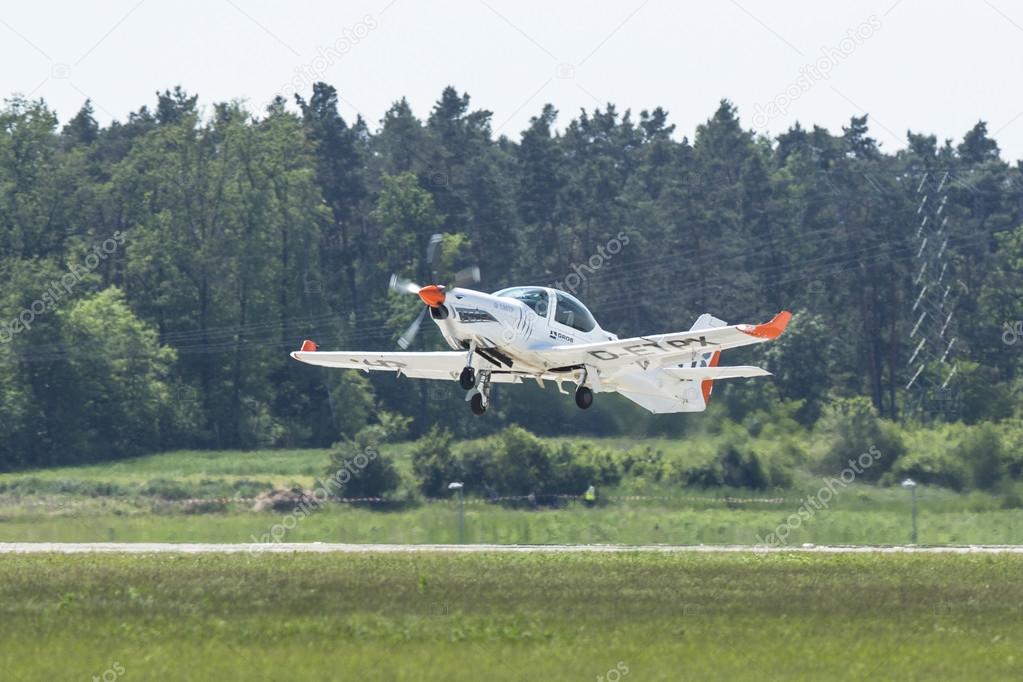 Aerobatic low-wing aircraft – Stock Editorial Photo © dimaberkut #47856709