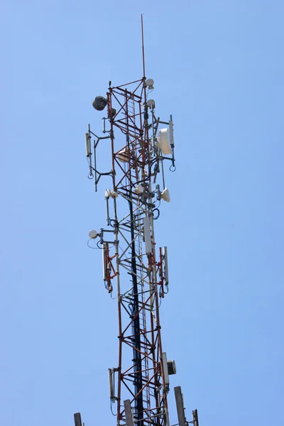 Gsm antenna (antenne), mobile pylon — Stock Photo © fmua09 #2080793