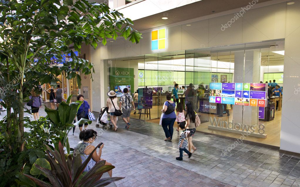 Tienda microsoft — Foto editorial de stock © guynamedjames #39198627