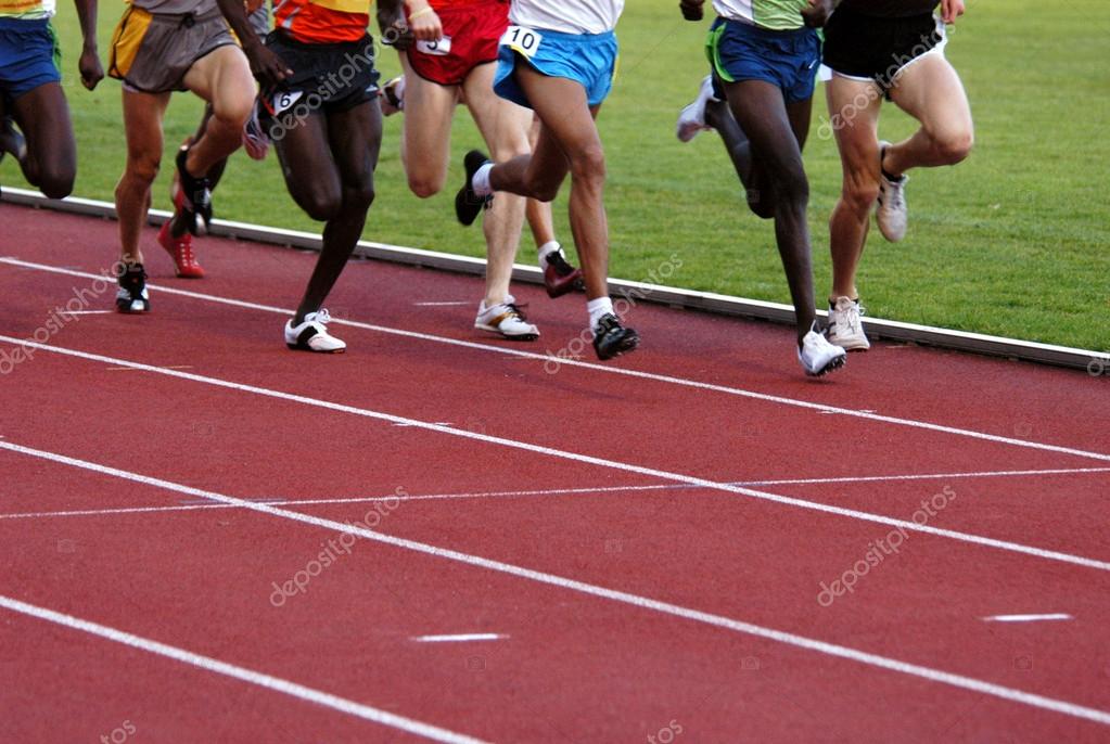 Correr atletas: fotografía de stock © wrangel #13568151 | Depositphotos