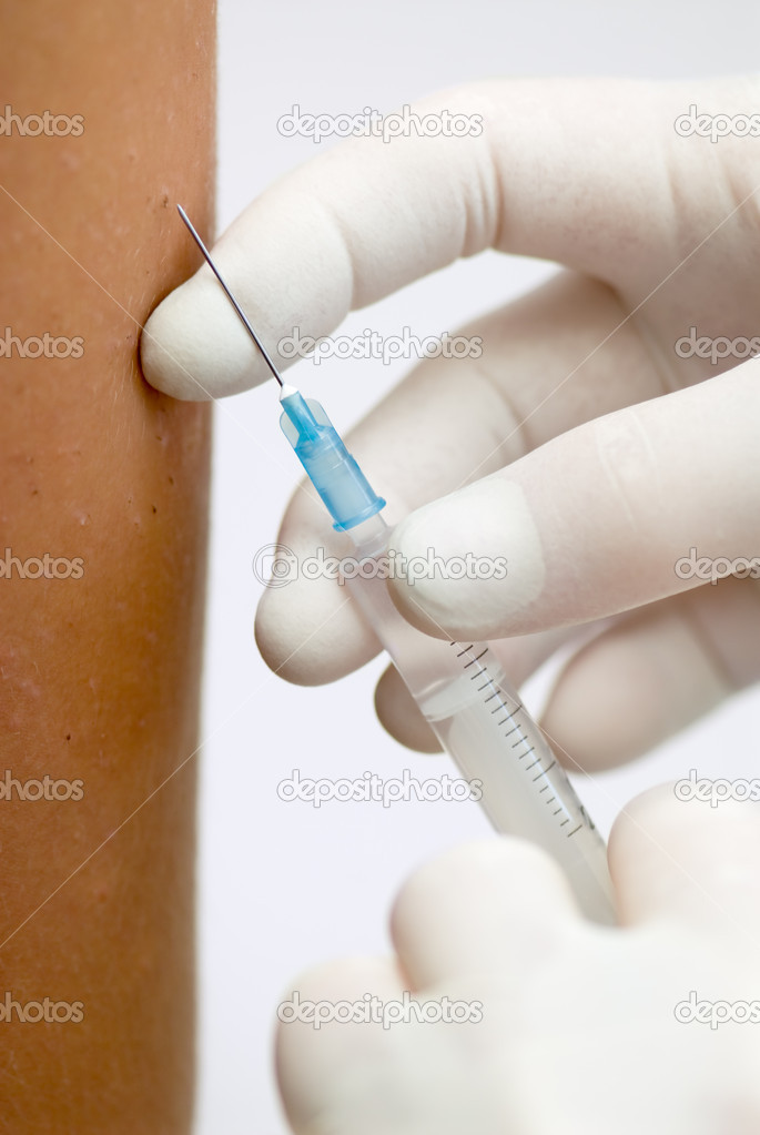Intramuskuläre Injektion - Stockfotografie: lizenzfreie Fotos © Bork ...