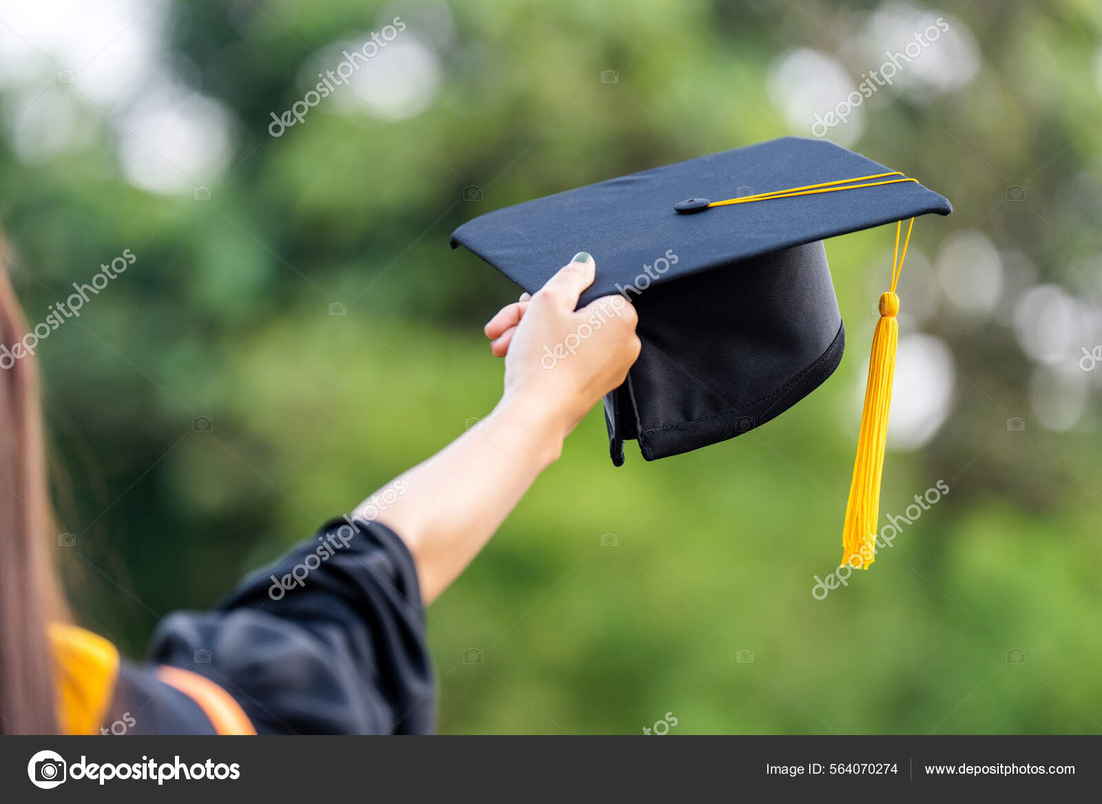 Graduation Green Wallpaper