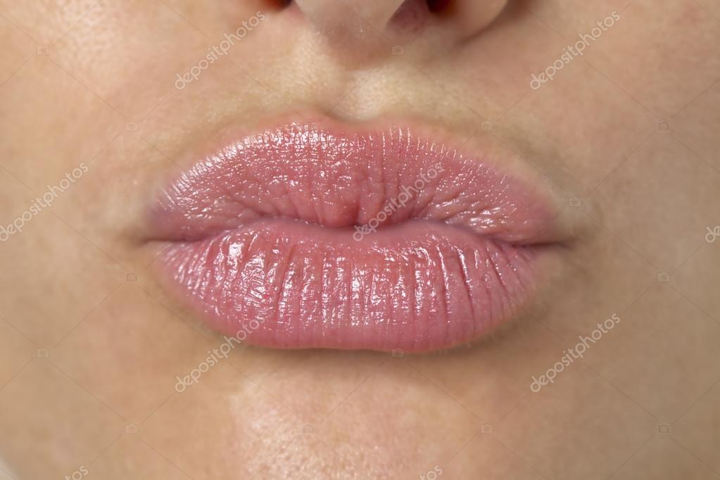 Pounting Lips | Lipstutorial.org