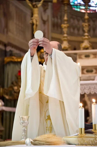 Communion host Stock Photos, Royalty Free Communion host Images ...