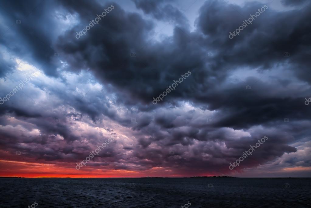 Storm on an ocean sunset — Stock Photo © steho #28287969