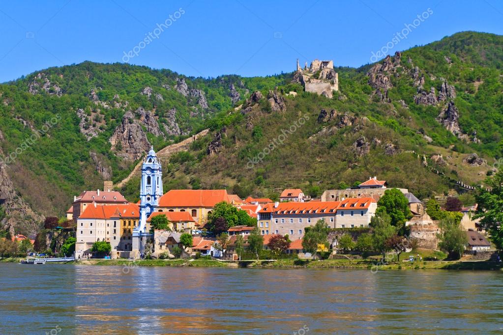 Durnstein on the river danube (Wachau Valley), Austria — Stock Photo ...