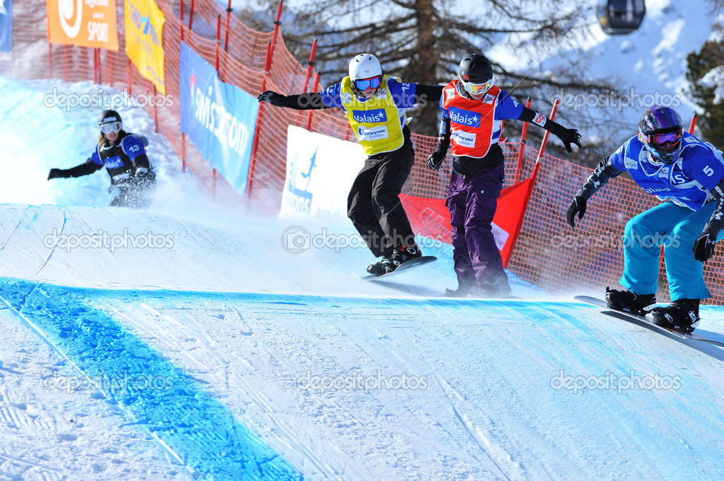 Lindsay Jacobellis leads Maelle Ricker – Stock Editorial Photo ...