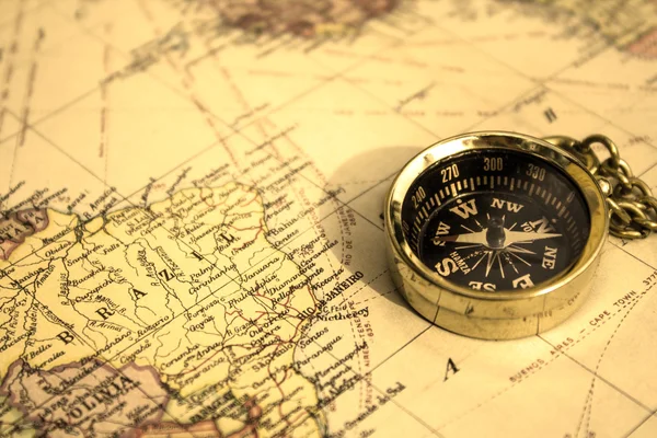 Boussole sur la carte Stock Photos, Royalty Free Boussole sur la carte ...