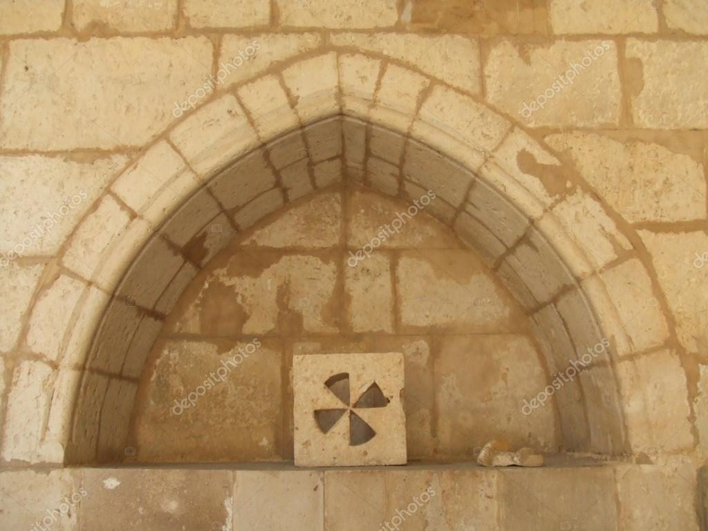 Ogival arch. — Stock Photo © SirGawain #14997225