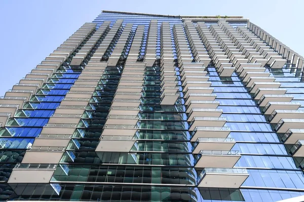 La high rise building in downtown Stock Photos, Royalty Free La high ...