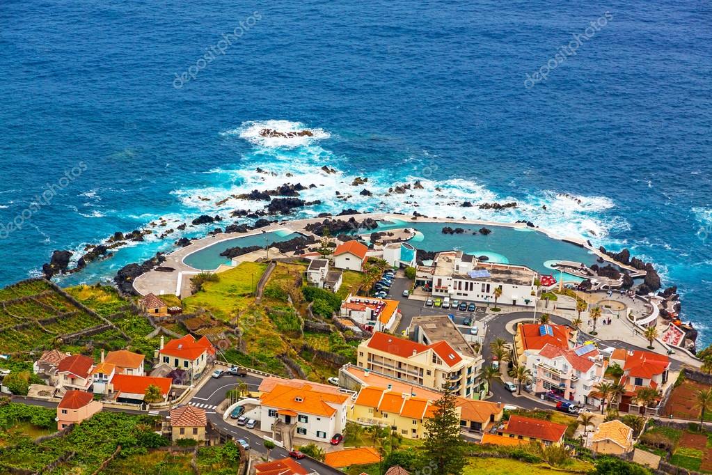 Natural rock pool, Porto Moniz, Madeira — Stock Photo © aldorado #27394649