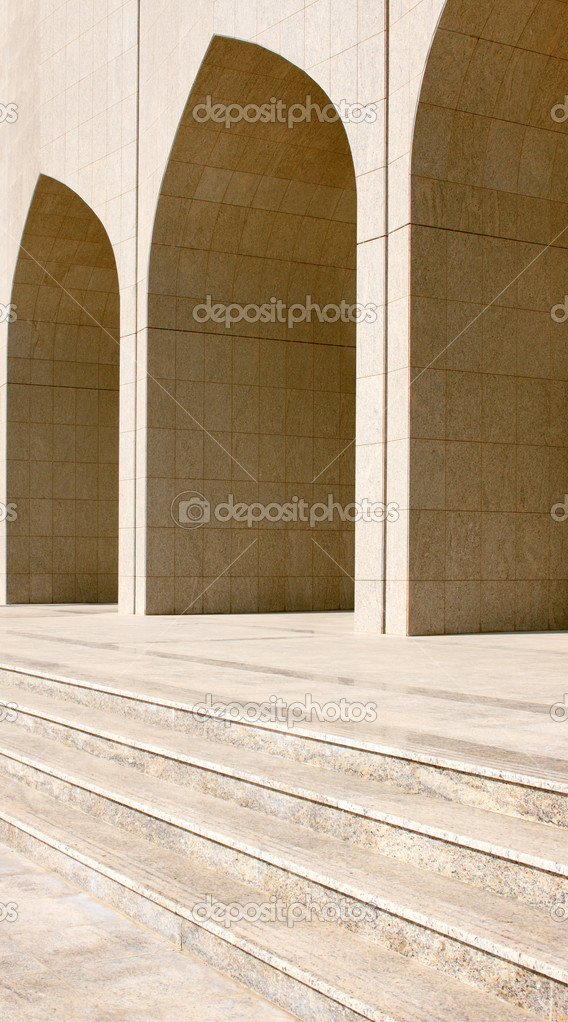 Light and shadow accentuates the beauty of these Arabic arches — Stock ...