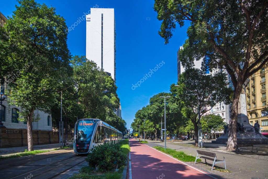 Río de Janeiro, mayo 2020 - vista de la Plaza Cinelandia, una de las ...
